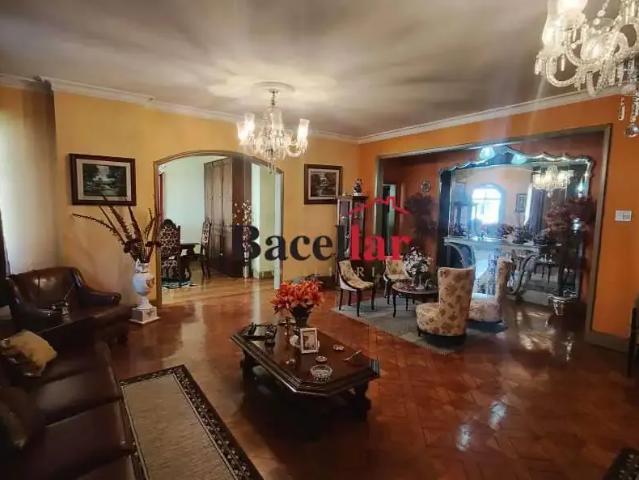 Apartamento para Venda em Rio de Janeiro/RJ Copacabana 4 Quartos