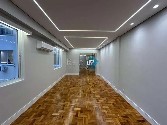 Apartamento para Venda em Rio de Janeiro/RJ Copacabana 4 Quartos