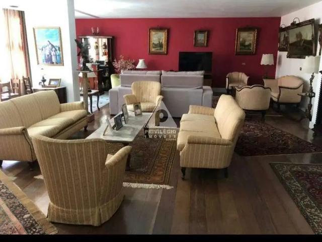 Apartamento para Venda em Rio de Janeiro/RJ Copacabana 4 Quartos