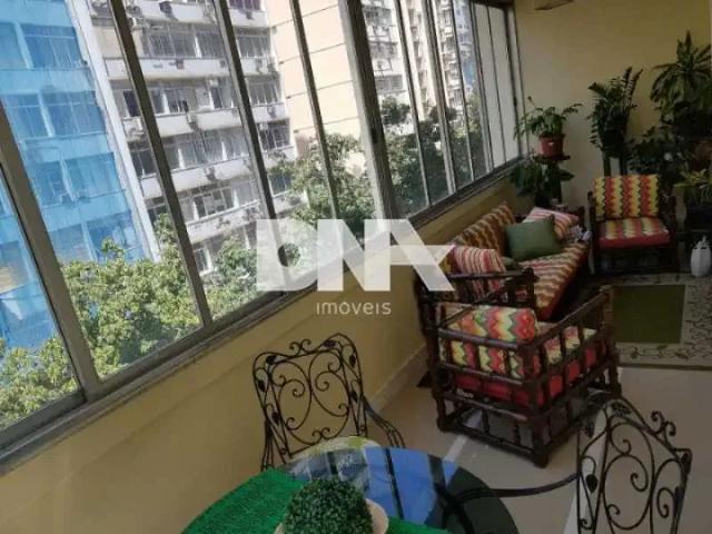 Apartamento para Venda em Rio de Janeiro/RJ Copacabana 4 Quartos