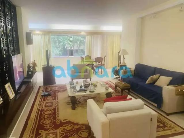 Apartamento para Venda em Rio de Janeiro/RJ Copacabana 4 Quartos