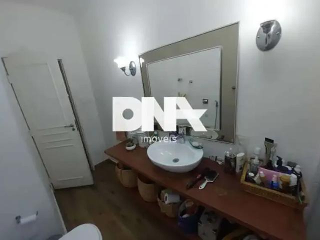 Apartamento para Venda em Rio de Janeiro/RJ Copacabana 4 Quartos
