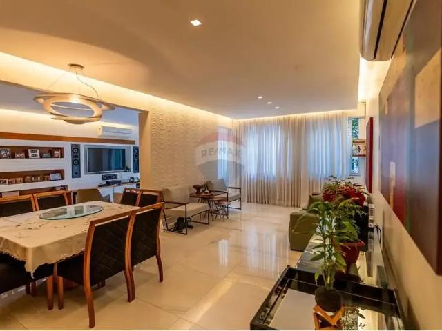 Apartamento para Venda em Rio de Janeiro/RJ Copacabana 4 Quartos