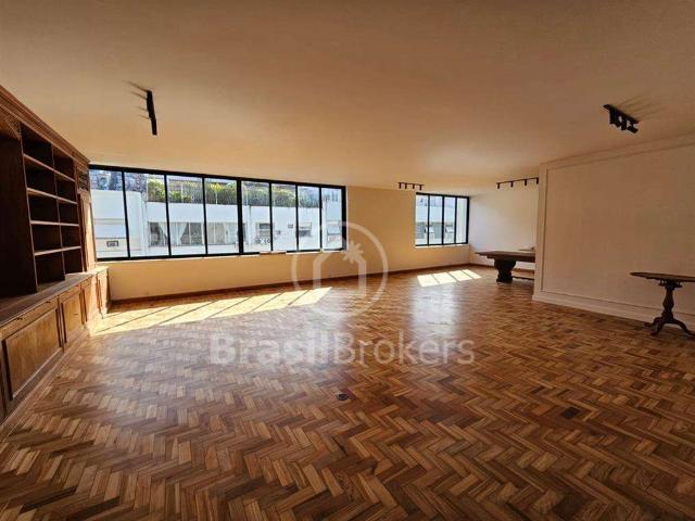 Apartamento para Venda em Rio de Janeiro/RJ Copacabana 4 Quartos