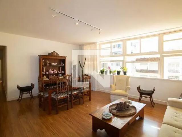 Apartamento para Venda em Rio de Janeiro/RJ Copacabana 4 Quartos