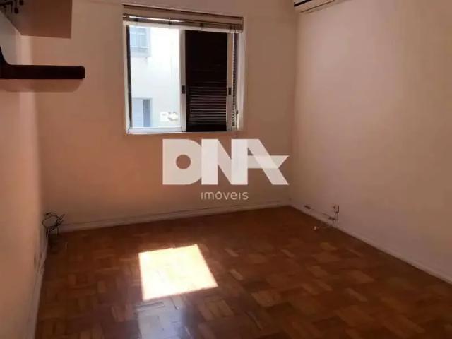 Apartamento para Venda em Rio de Janeiro/RJ Copacabana 4 Quartos