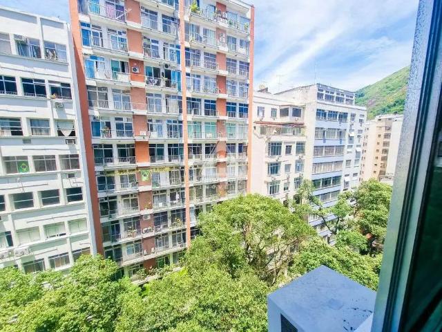 Apartamento para Venda em Rio de Janeiro/RJ Copacabana 4 Quartos