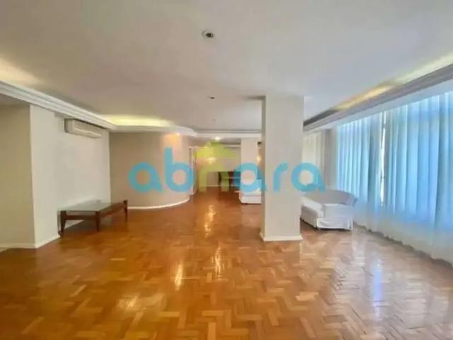 Apartamento para Venda em Rio de Janeiro/RJ Copacabana 4 Quartos
