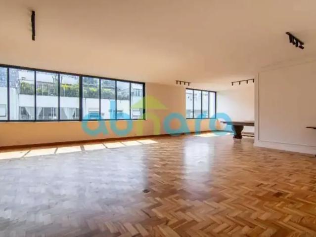 Apartamento para Venda em Rio de Janeiro/RJ Copacabana 4 Quartos