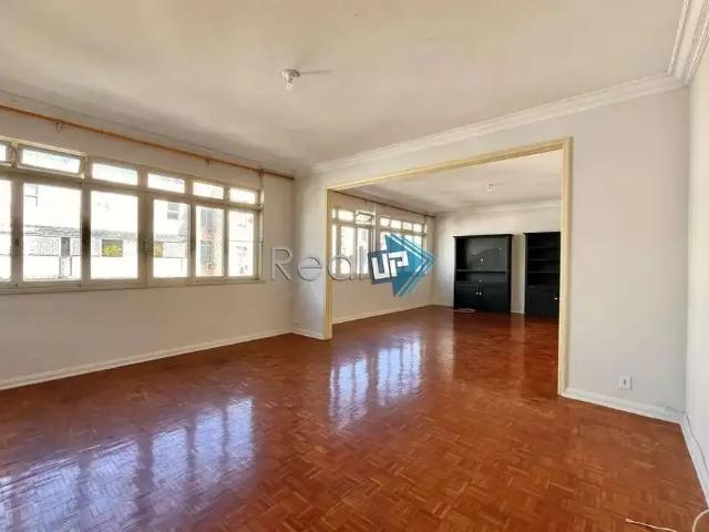 Apartamento para Venda em Rio de Janeiro/RJ Copacabana 4 Quartos
