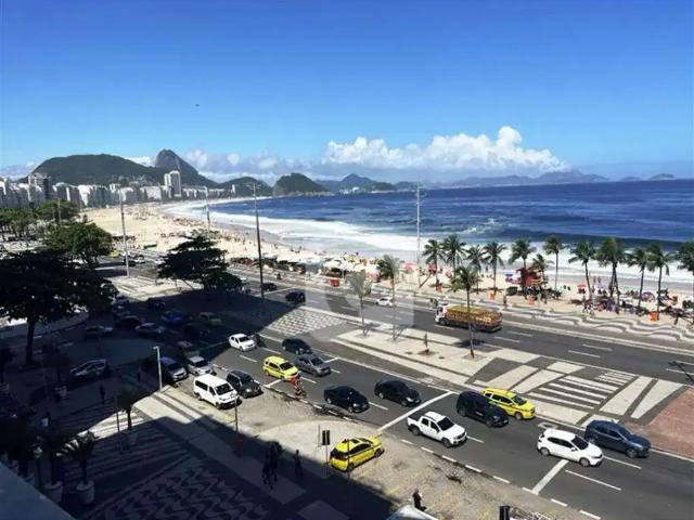 Apartamento para Venda em Rio de Janeiro/RJ Copacabana 4 Quartos