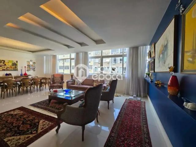 Apartamento para Venda em Rio de Janeiro/RJ Copacabana 4 Quartos