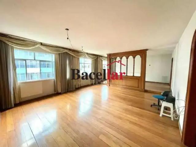 Apartamento para Venda em Rio de Janeiro/RJ Copacabana 4 Quartos
