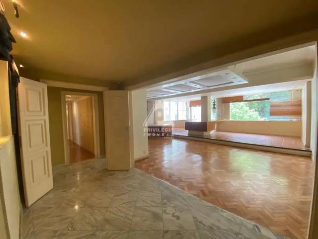 Apartamento para Venda em Rio de Janeiro/RJ Copacabana 4 Quartos