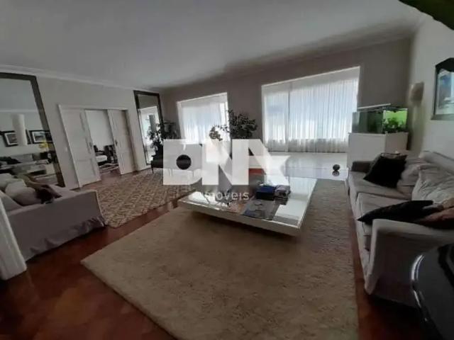 Apartamento para Venda em Rio de Janeiro/RJ Copacabana 4 Quartos