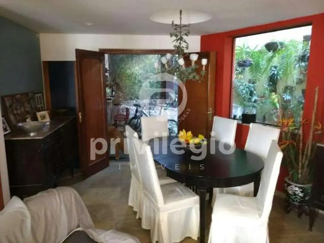 Apartamento para Venda em Rio de Janeiro/RJ Copacabana 4 Quartos