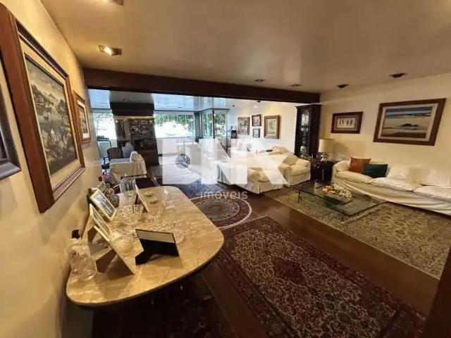 Apartamento para Venda em Rio de Janeiro/RJ Copacabana 4 Quartos