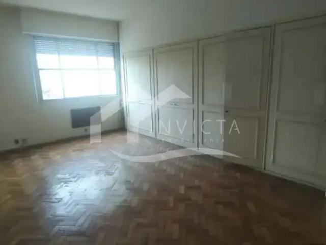 Apartamento para Venda em Rio de Janeiro/RJ Copacabana 4 Quartos