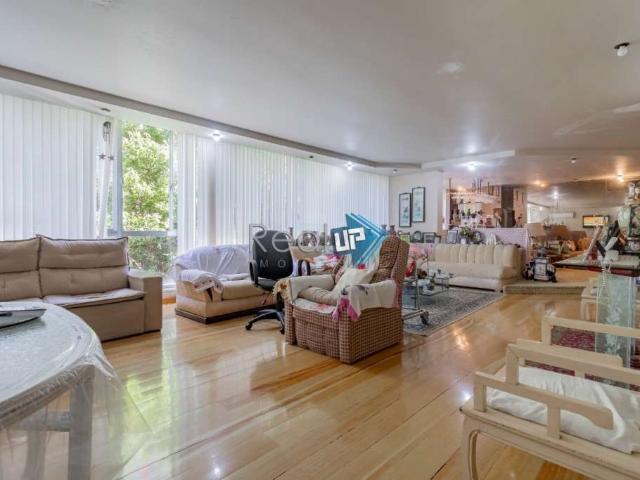 Apartamento para Venda em Rio de Janeiro/RJ Copacabana 4 Quartos