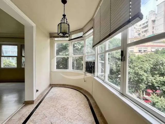 Apartamento para Venda em Rio de Janeiro/RJ Copacabana 4 Quartos