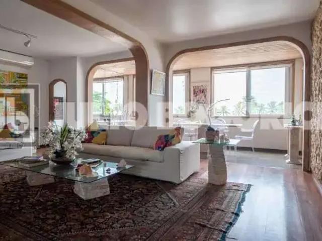Apartamento para Venda em Rio de Janeiro/RJ Copacabana 4 Quartos