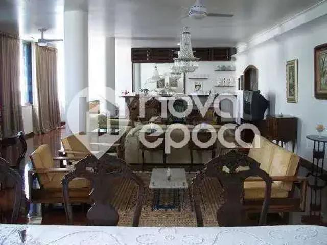Apartamento para Venda em Rio de Janeiro/RJ Copacabana 4 Quartos