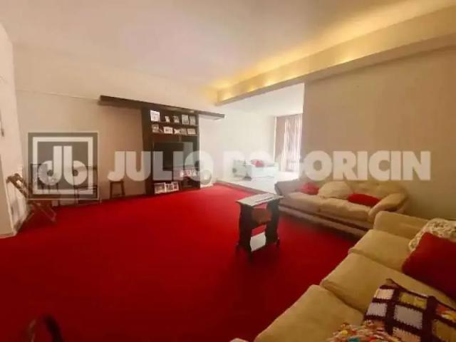 Apartamento para Venda em Rio de Janeiro/RJ Copacabana 4 Quartos
