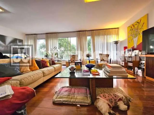 Apartamento para Venda em Rio de Janeiro/RJ Copacabana 4 Quartos