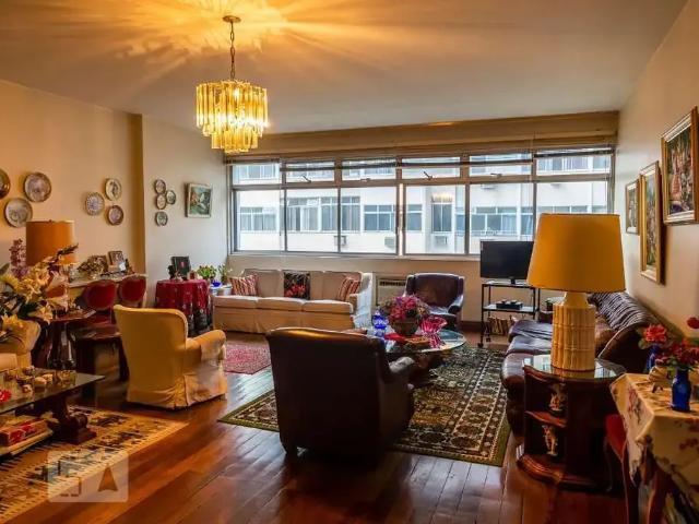 Apartamento para Venda em Rio de Janeiro/RJ Copacabana 4 Quartos