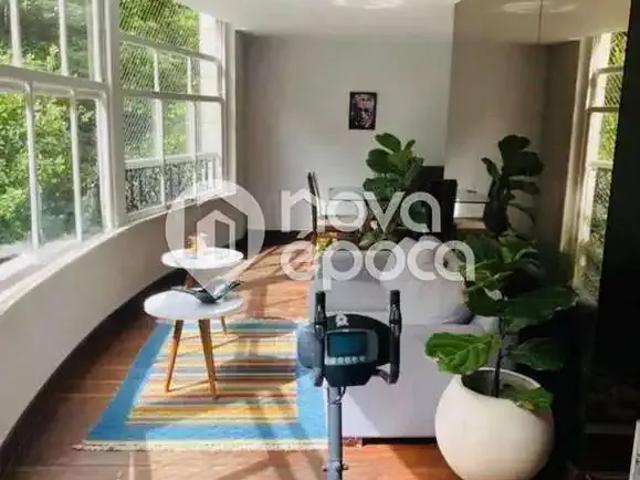 Apartamento para Venda em Rio de Janeiro/RJ Copacabana 4 Quartos