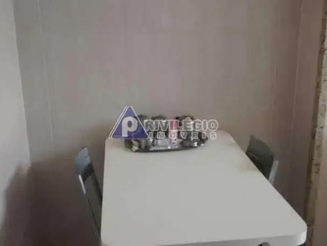 Apartamento para Venda em Rio de Janeiro/RJ Copacabana 4 Quartos