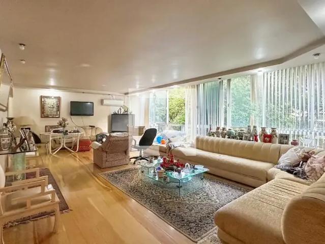 Apartamento para Venda em Rio de Janeiro/RJ Copacabana 4 Quartos