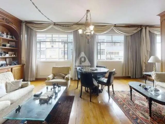 Apartamento para Venda em Rio de Janeiro/RJ Copacabana 4 Quartos