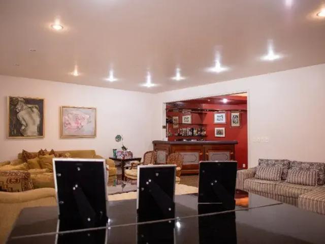 Apartamento para Venda em Rio de Janeiro/RJ Copacabana 4 Quartos