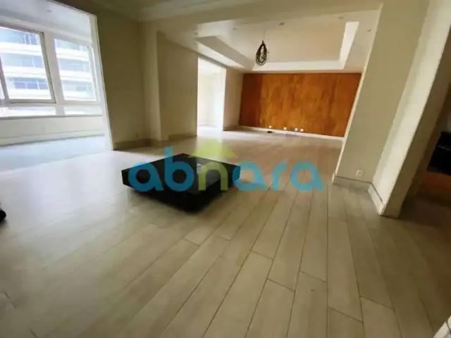 Apartamento para Venda em Rio de Janeiro/RJ Copacabana 4 Quartos
