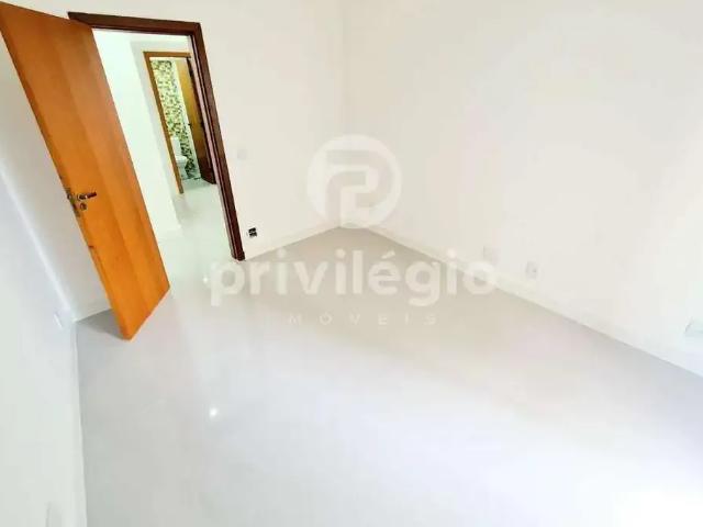 Apartamento para Venda em Rio de Janeiro/RJ Copacabana 4 Quartos