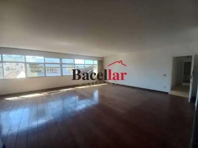 Apartamento para Venda em Rio de Janeiro/RJ Copacabana 4 Quartos