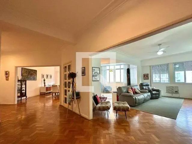 Apartamento para Venda em Rio de Janeiro/RJ Copacabana 4 Quartos