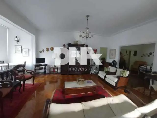 Apartamento para Venda em Rio de Janeiro/RJ Copacabana 4 Quartos