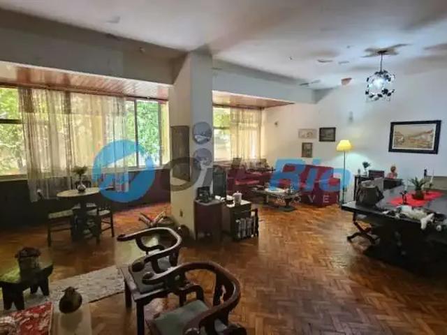 Apartamento para Venda em Rio de Janeiro/RJ Copacabana 4 Quartos