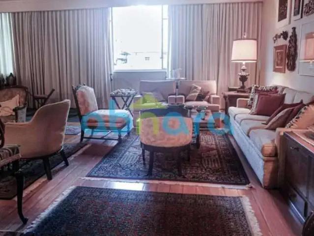 Apartamento para Venda em Rio de Janeiro/RJ Copacabana 4 Quartos