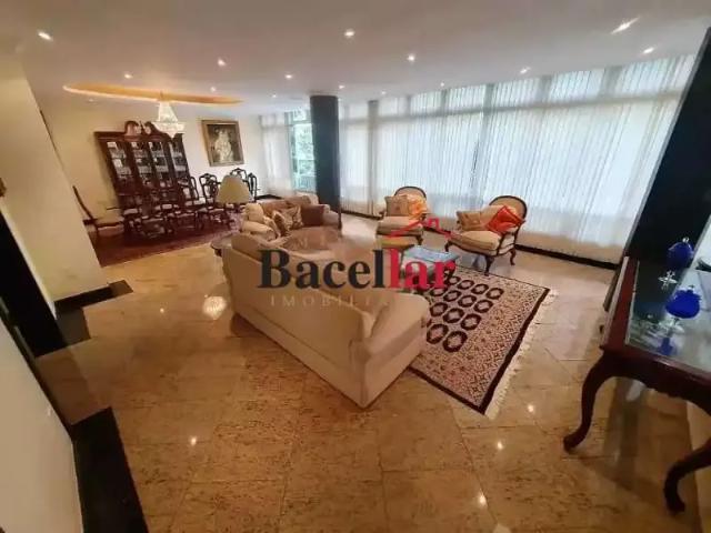 Apartamento para Venda em Rio de Janeiro/RJ Copacabana 4 Quartos
