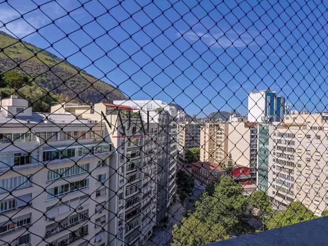 Apartamento para Venda em Rio de Janeiro/RJ Copacabana 4 Quartos