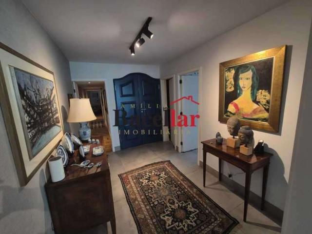 Apartamento para Venda em Rio de Janeiro/RJ Copacabana 4 Quartos