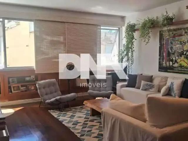 Apartamento para Venda em Rio de Janeiro/RJ Copacabana 4 Quartos