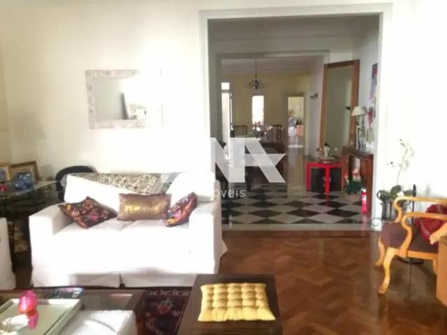 Apartamento para Venda em Rio de Janeiro/RJ Copacabana 4 Quartos