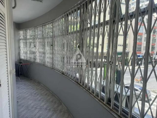 Apartamento para Venda em Rio de Janeiro/RJ Copacabana 4 Quartos