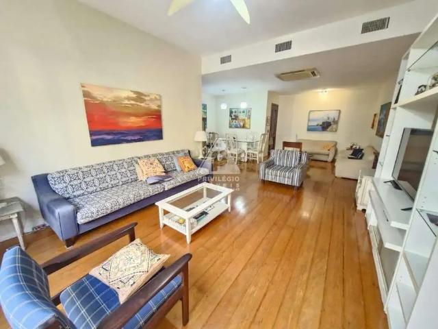 Apartamento para Venda em Rio de Janeiro/RJ Copacabana 4 Quartos