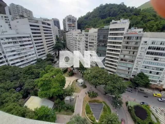 Apartamento para Venda em Rio de Janeiro/RJ Copacabana 5 Quartos