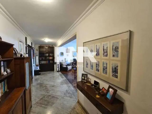 Apartamento para Venda em Rio de Janeiro/RJ Copacabana 5 Quartos